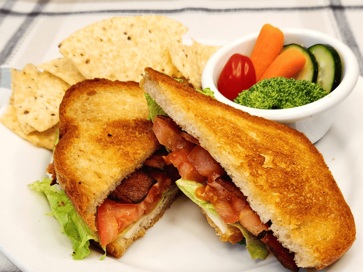 BLT - Half Day Cafe